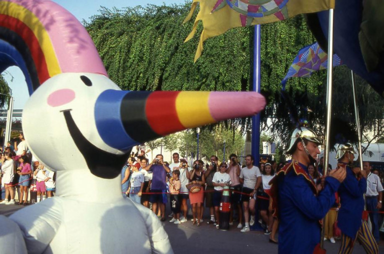 16-08-1992. Memorias de un pájaro, Curro, la mascota de la Expo 92 ...